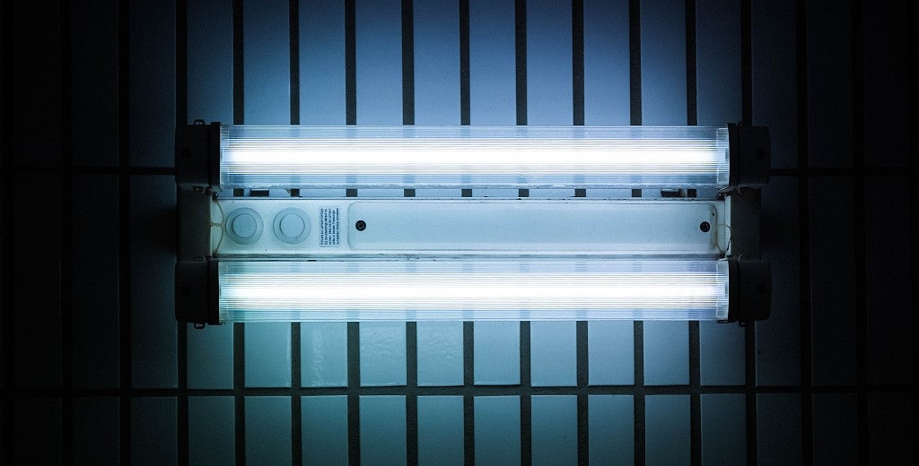 The hazards of using fluorescent lamps for a long time – CINOTON